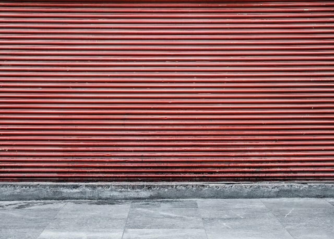 Why Your Garage Door Needs a Safety Edge | Blog | Stashbee